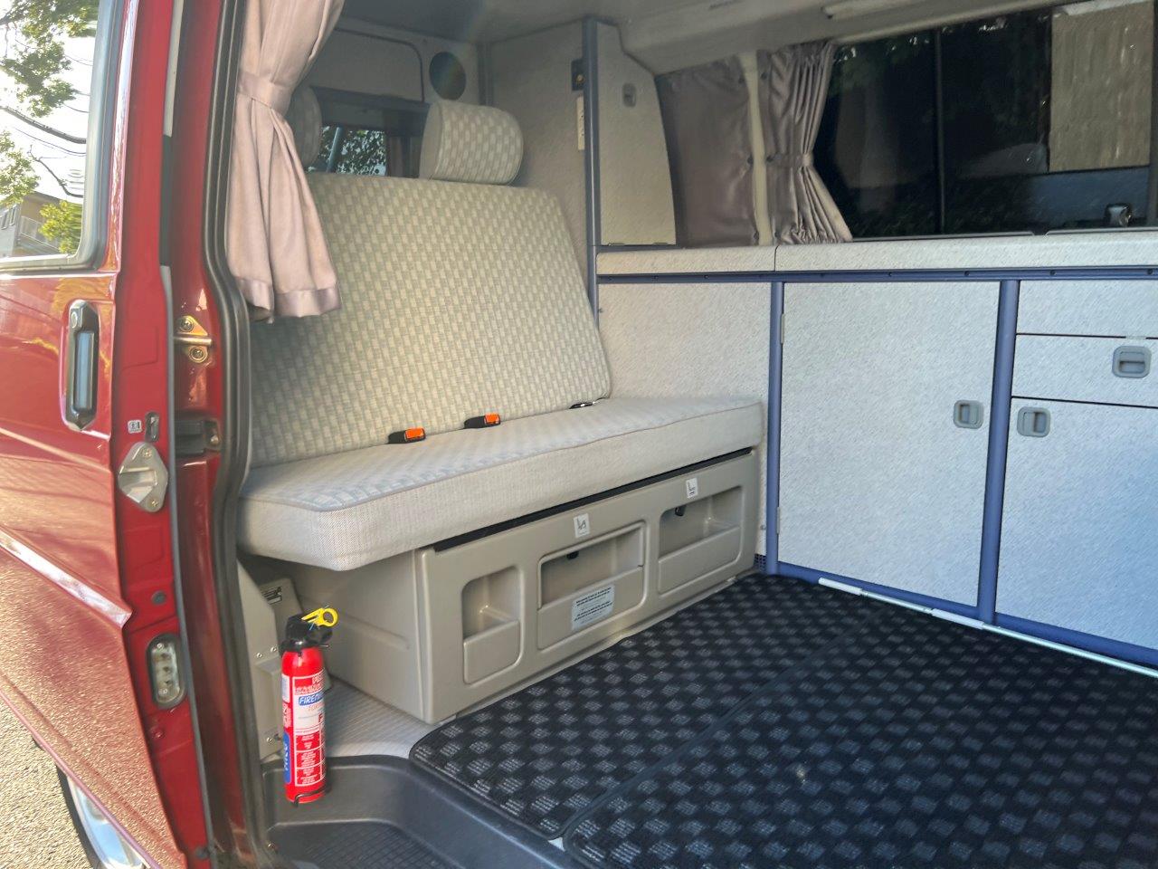 64 | GAKUYA フォルクスワーゲン アミューズメント