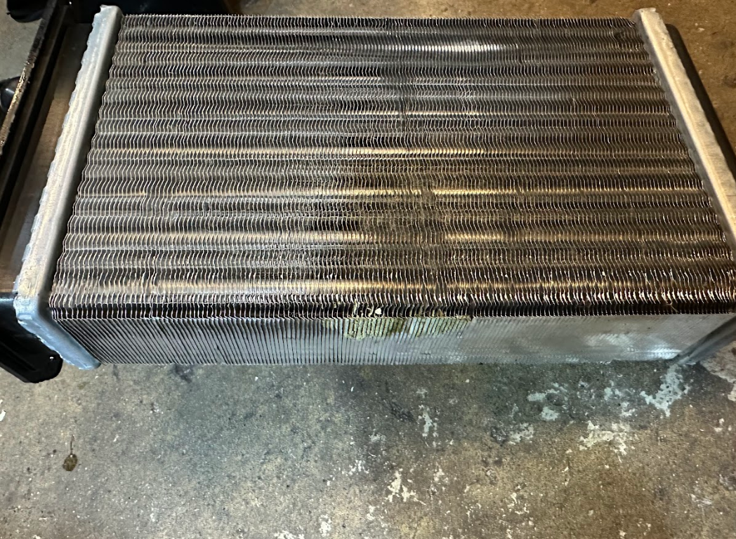 ハシモトT3オレンジ号 スライドドア下付近からクーラント漏れ（汗） | GAKUYA フォルクスワーゲン アミューズメント